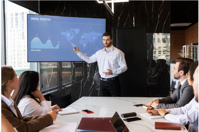 Fundraising Pitch Example: Crafting an Effective Fundraising Deck